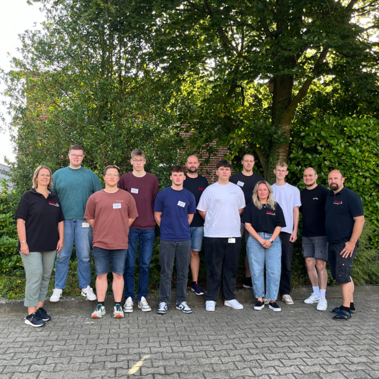 Unsere neuen Azubis 2024 - Esders GmbH